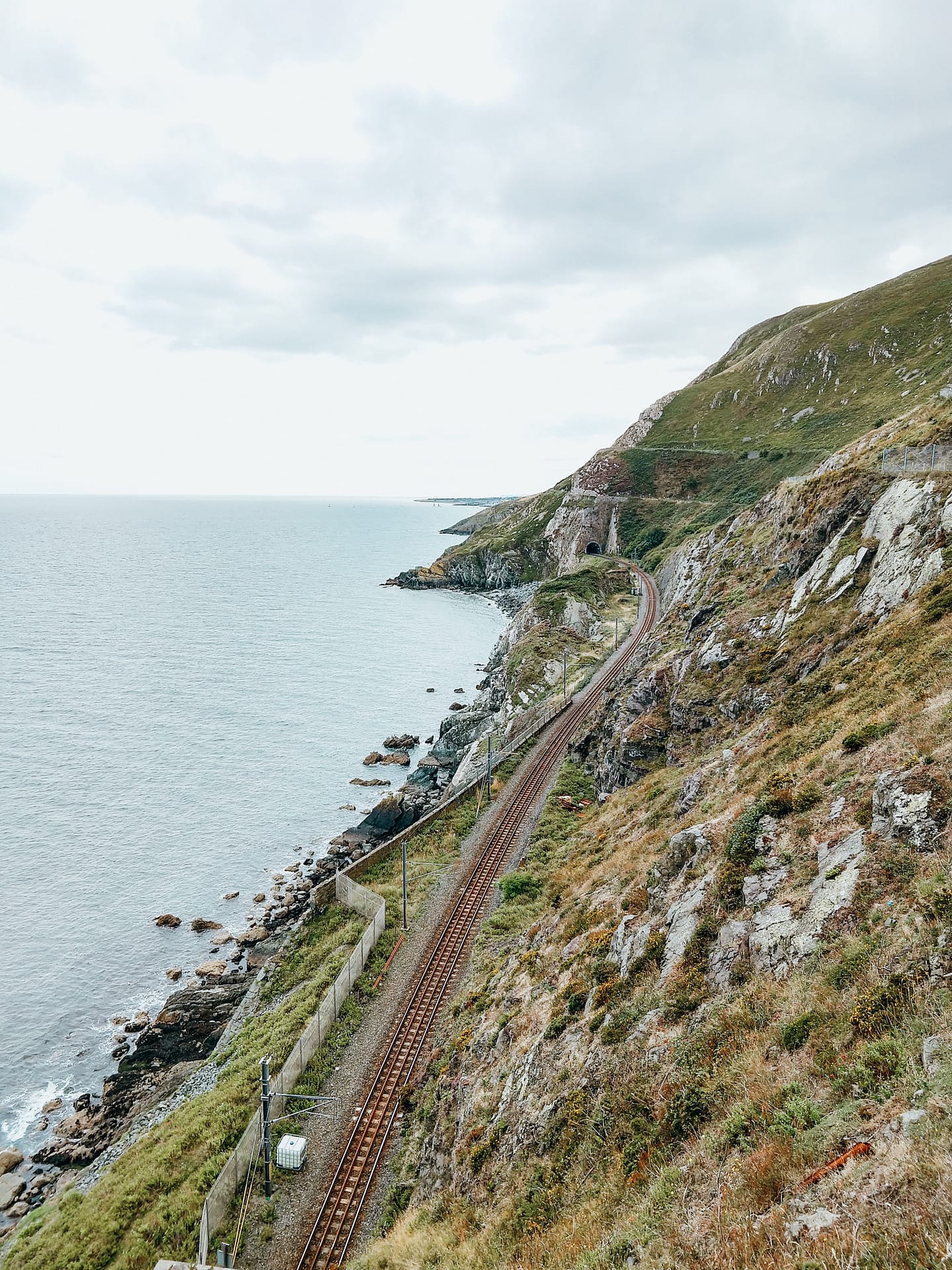 7 Best day trips from Dublin by train - Jetlagged Journeys